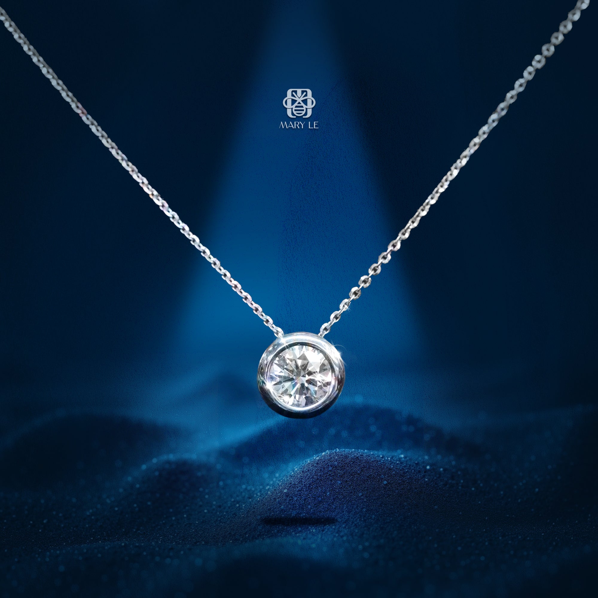 Classic Mary Le Round Diamond Pendant I M271
